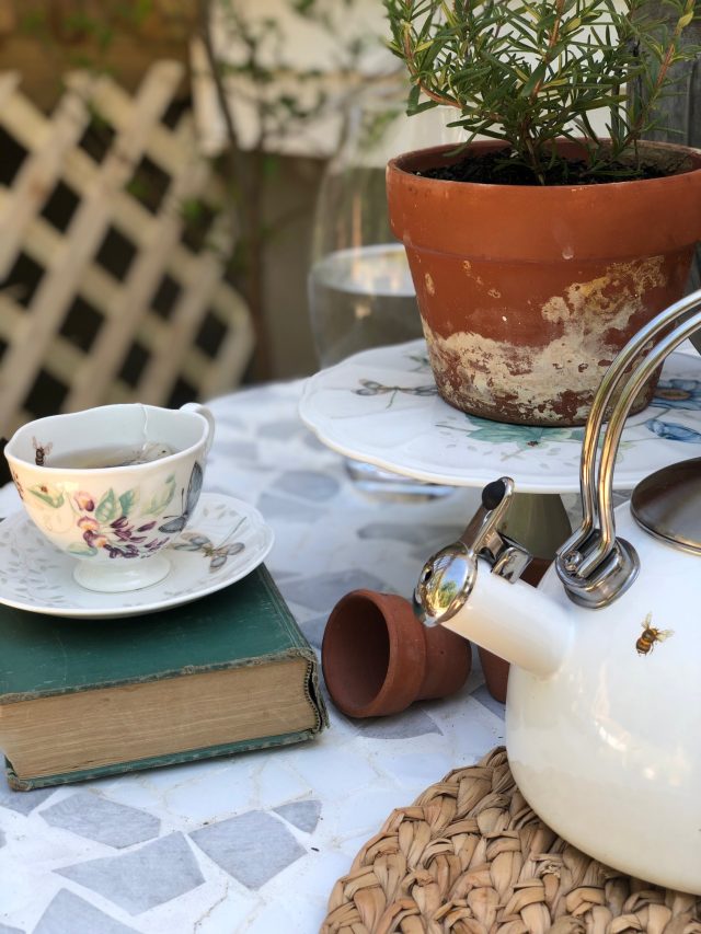 An outdoor tea party - Seeking Lavender Lane