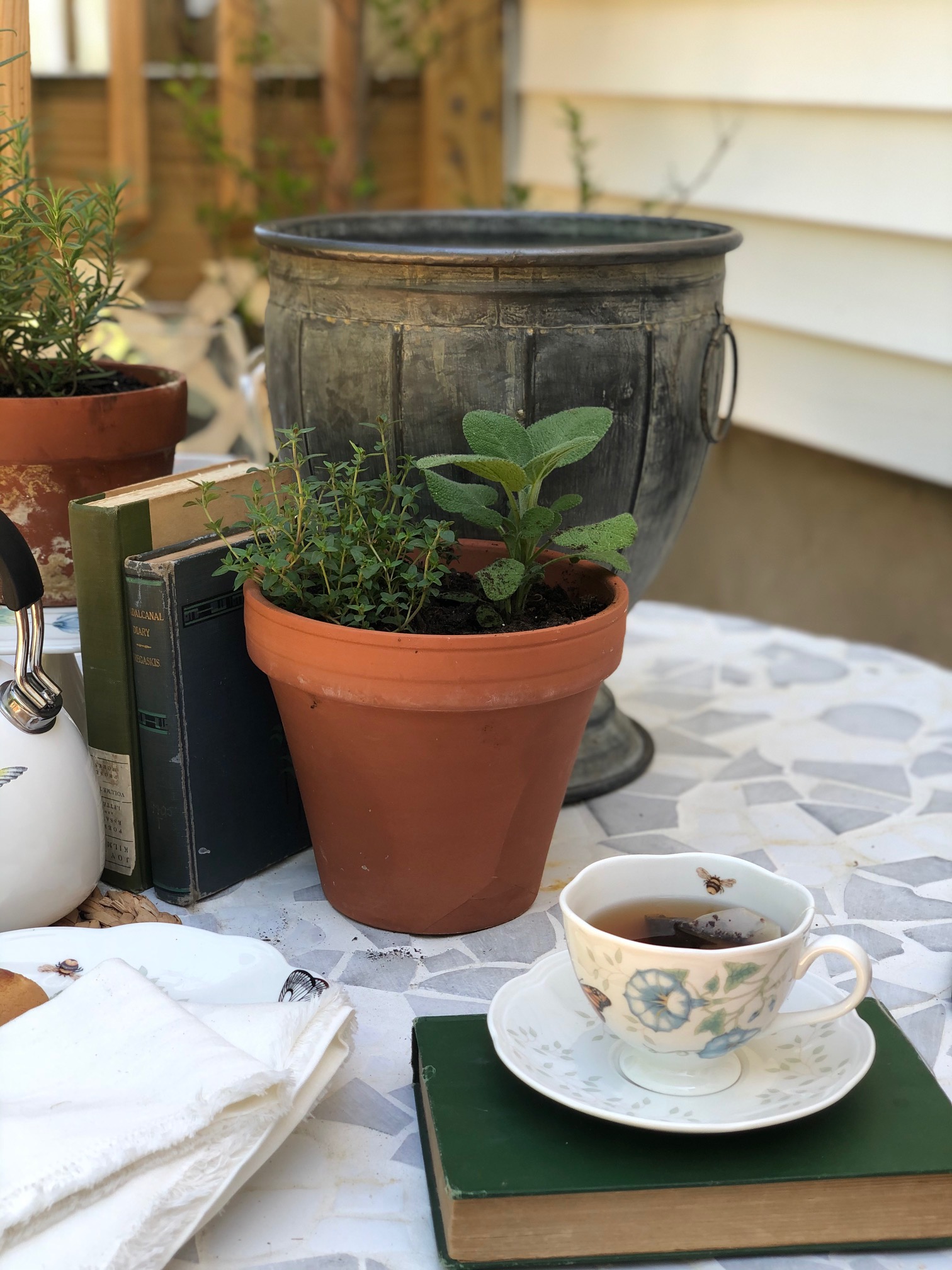 An outdoor tea party - Seeking Lavender Lane