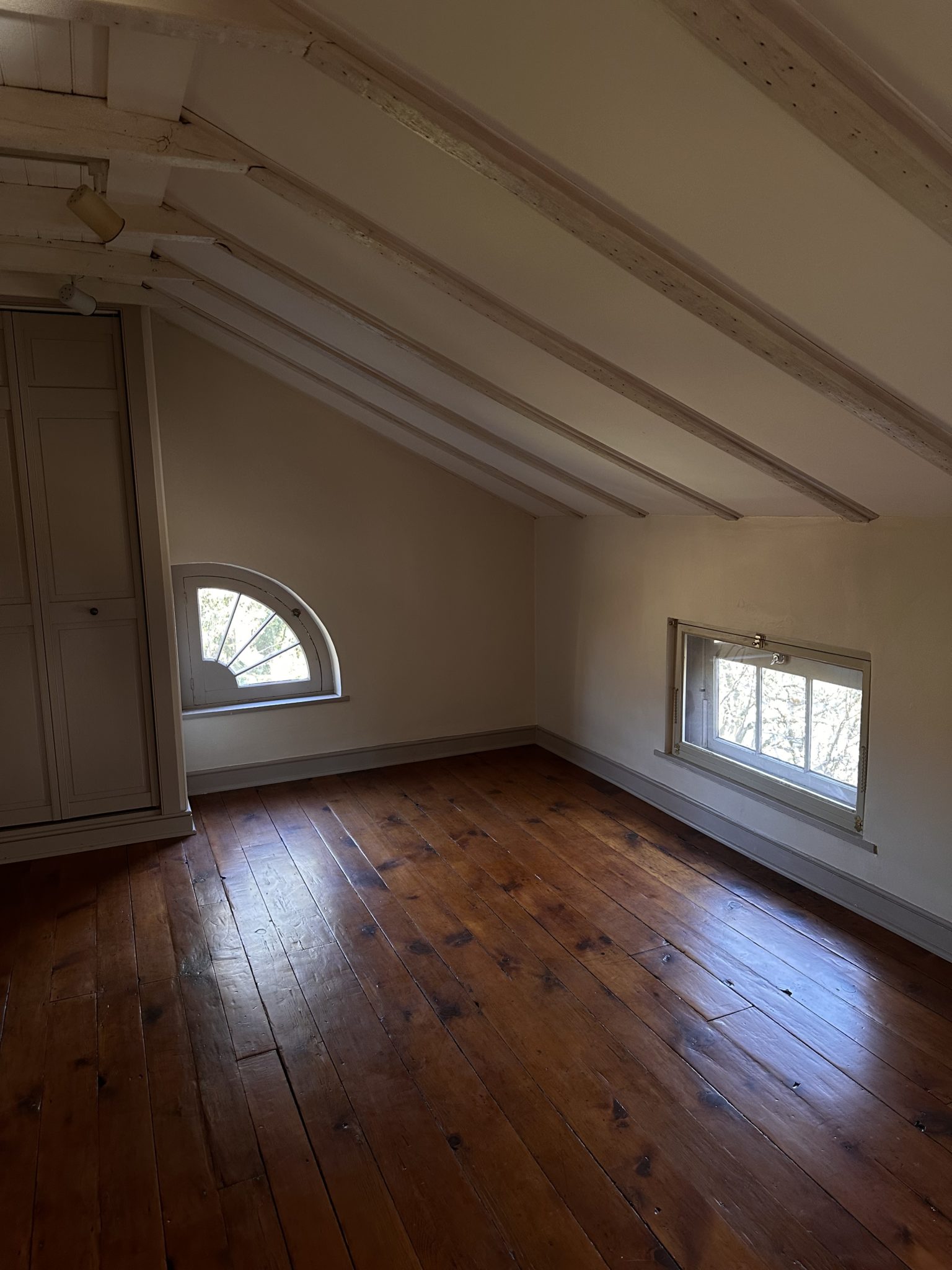 House Hunters - Seeking Lavender Lane